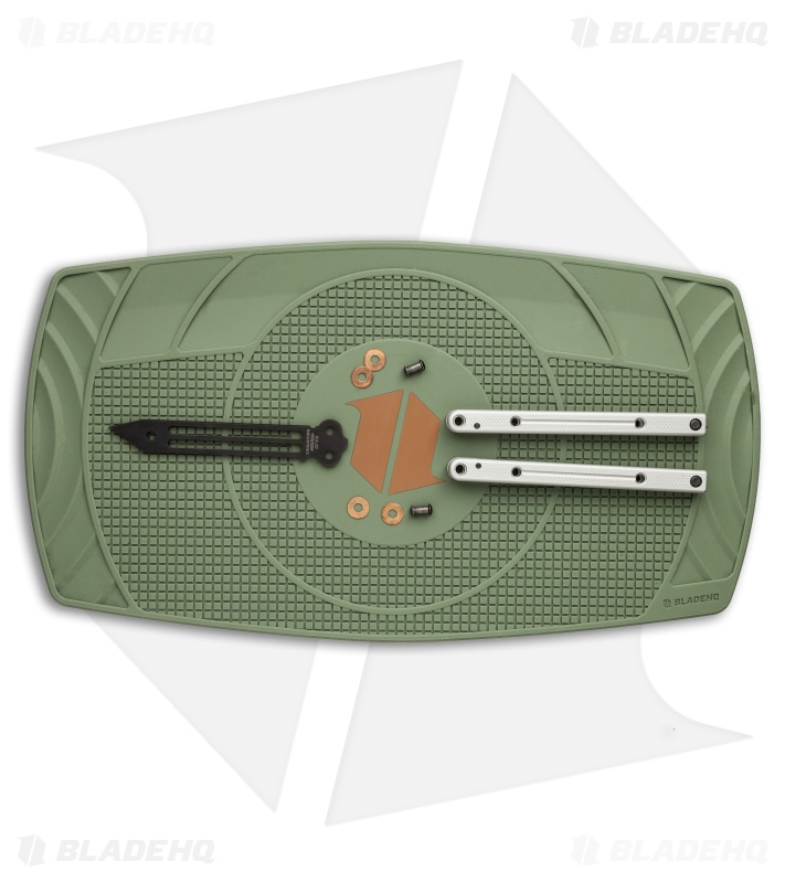 Blade HQ Silicone Knife Takedown Shop Mat | Desert Warrior