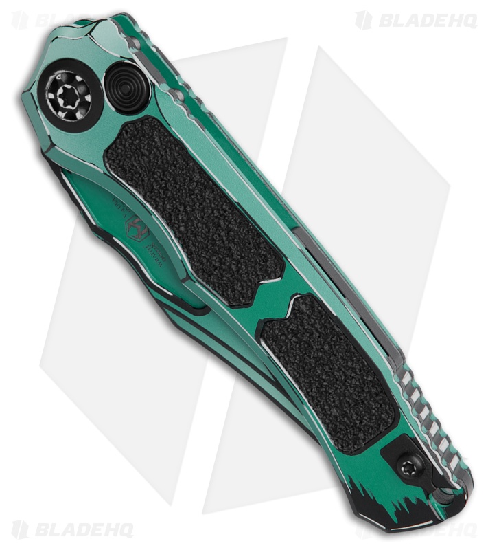 Heretic Knives Wraith V4 Automatic Knife Turquoise Cel Shade Al